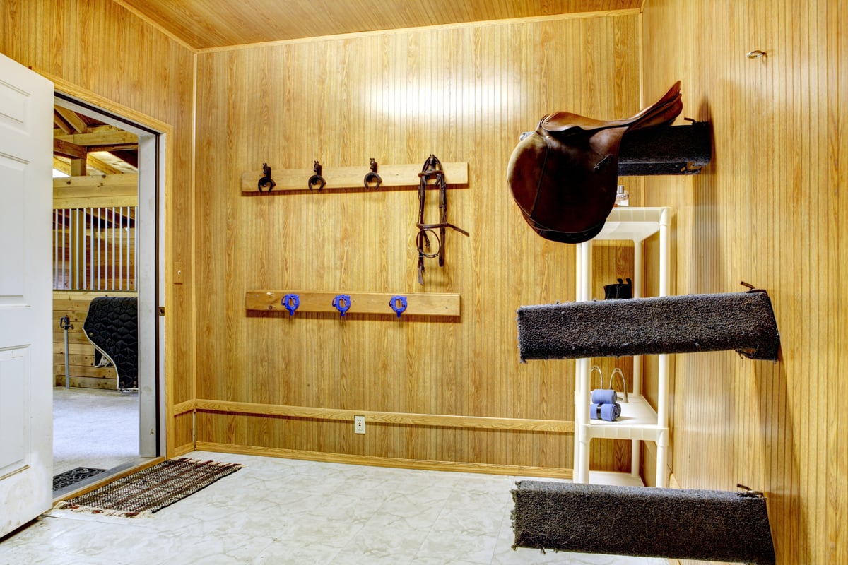 9 Creative Ways To Organizing Your Barn